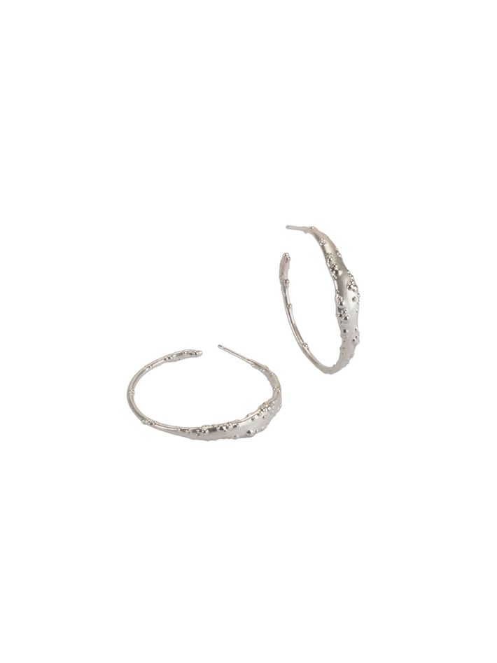 Orno hoop earrings by Judith Peterhoff | Finematter